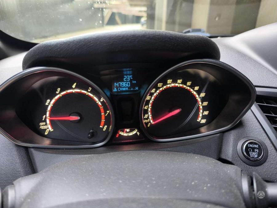 Oranžs Ford Fiesta 2017 Viļņa, ar dzinēja tilpumu 1.60 L un nobraukumu 150 tūkst. km par 8500 €, foto 13 vietnē AUTOMOTO.COM.LV