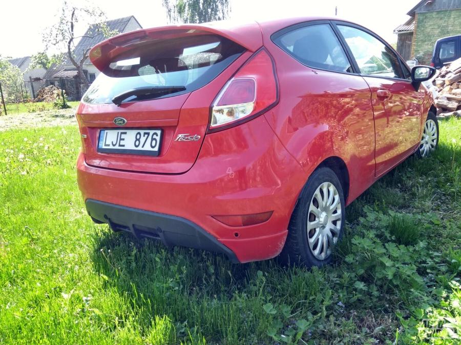 Red Ford Fiesta 2010 in Vilkaviskis, with an engine capacity of 1.40 L and mileage of 221 thousand km for 1950 €, photo 7 on AUTOMOTO.COM.LV