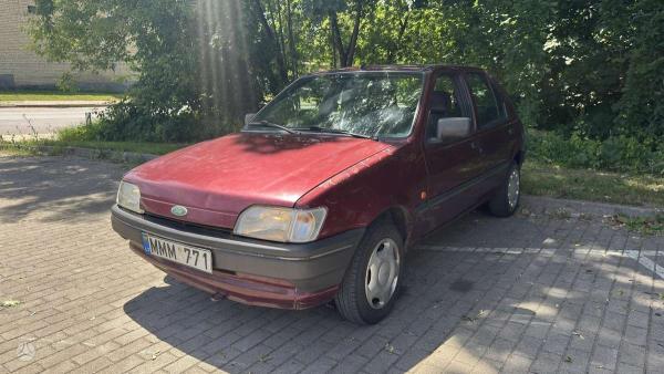 Red Ford Fiesta 1993 in Vilnius, with an engine capacity of 0.00 L and mileage of 13 thousand km for 400 €, photo 10 on AUTOMOTO.COM.LV