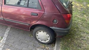 Red Ford Fiesta 1993 in Vilnius, with an engine capacity of 0.00 L and mileage of 13 thousand km for 400 €, photo 13 on AUTOMOTO.COM.LV