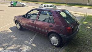Red Ford Fiesta 1993 in Vilnius, with an engine capacity of 0.00 L and mileage of 13 thousand km for 400 €, photo 14 on AUTOMOTO.COM.LV