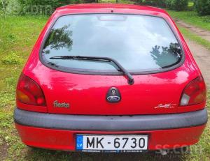 Red Ford Fiesta 2000 in Jelgava, with an engine capacity of 1.30 L and mileage of 132 thousand km for 500 €, photo 5 on AUTOMOTO.COM.LV