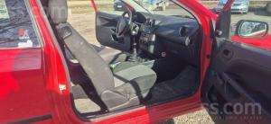 Red Ford Fiesta 2003 in Preili, with an engine capacity of 1.30 L and mileage of 157 thousand km for 1200 €, photo 8 on AUTOMOTO.COM.LV