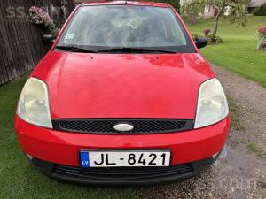 Red Ford Fiesta 2003 in Riga, with an engine capacity of 1.40 L and mileage of 339 thousand km for 1000 €, photo 4 on AUTOMOTO.COM.LV