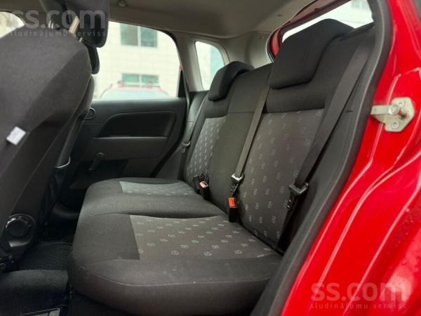 Red Ford Fiesta 2005 in Riga, with an engine capacity of 1.30 L and mileage of 0 thousand km for 2200 €, photo 6 on AUTOMOTO.COM.LV