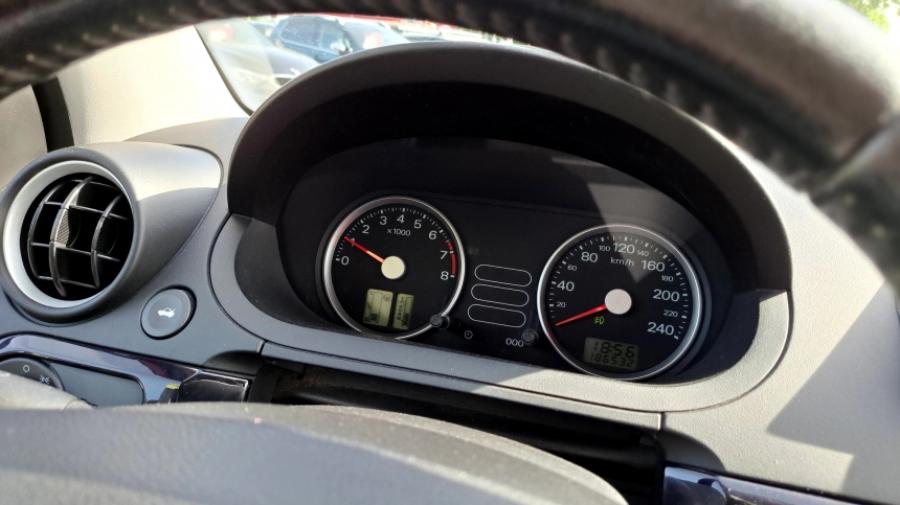Sarkans Ford Fiesta 2005 Rīga, ar dzinēja tilpumu 2.00 L un nobraukumu 186 tūkst. km par 3190 €, foto 3 vietnē AUTOMOTO.COM.LV