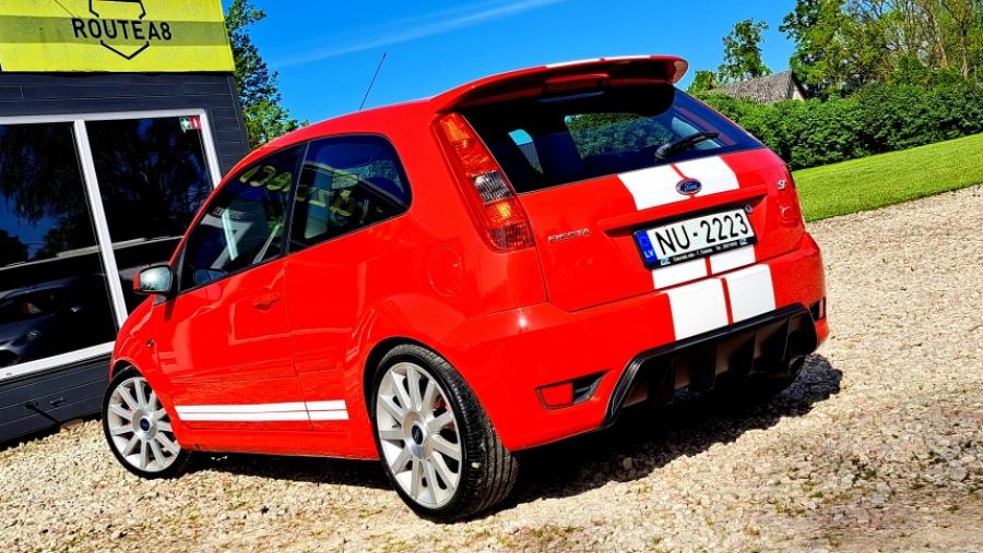 Sarkans Ford Fiesta 2005 Rīga, ar dzinēja tilpumu 2.00 L un nobraukumu 186 tūkst. km par 3190 €, foto 19 vietnē AUTOMOTO.COM.LV