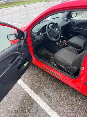 Sarkans Ford Fiesta 2005 Tallina, ar dzinēja tilpumu 1.30 L un nobraukumu 336 tūkst. km par 750 €, foto 5 vietnē AUTOMOTO.COM.LV
