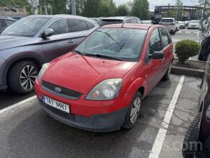 Sarkans Ford Fiesta 2006 Rīga, ar dzinēja tilpumu 1.30 L un nobraukumu 0 tūkst. km par 390 €, foto  vietnē AUTOMOTO.COM.LV