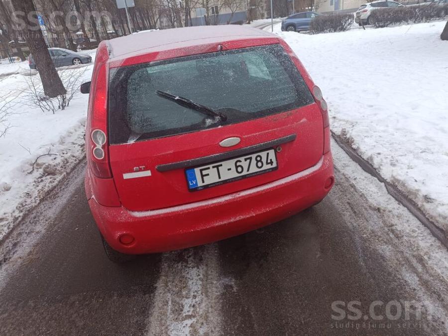Sarkans Ford Fiesta 2006 Rīga, ar dzinēja tilpumu 1.40 L un nobraukumu 0 tūkst. km par 900 €, foto 6 vietnē AUTOMOTO.COM.LV