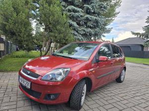 Red Ford Fiesta 2007 in Kaunas, with an engine capacity of 1.40 L and mileage of 130 thousand km for 2650 €, photo  on AUTOMOTO.COM.LV