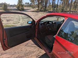 Sarkans Ford Fiesta 2008 Tallina, ar dzinēja tilpumu 1.30 L un nobraukumu 110 tūkst. km par 1630 €, foto 3 vietnē AUTOMOTO.COM.LV