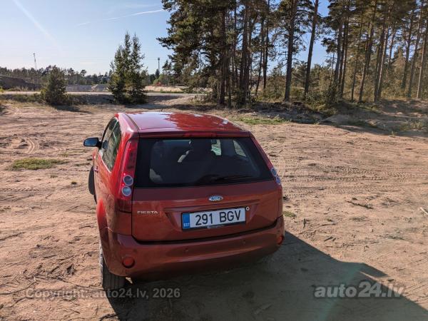 Red Ford Fiesta 2008 in Tallinn, with an engine capacity of 1.30 L and mileage of 110 thousand km for 1630 €, photo 6 on AUTOMOTO.COM.LV