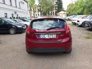Sarkans Ford Fiesta 2009 Daugavpils, ar dzinēja tilpumu 1.20 L un nobraukumu 0 tūkst. km par 2700 €, foto 7 vietnē AUTOMOTO.COM.LV