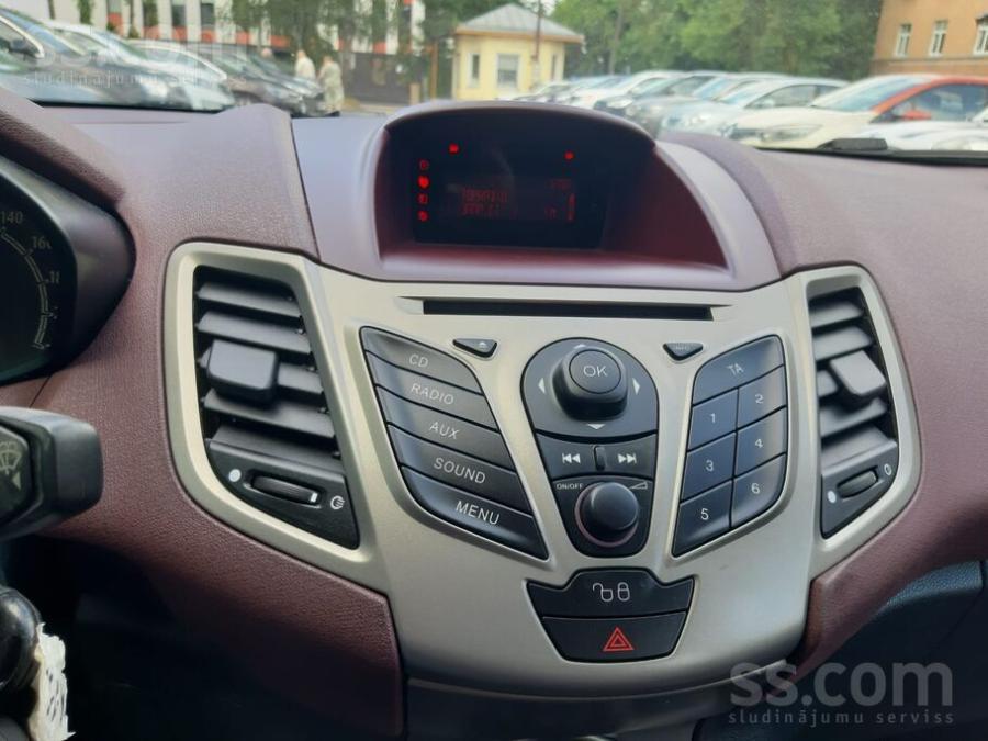Sarkans Ford Fiesta 2009 Daugavpils, ar dzinēja tilpumu 1.20 L un nobraukumu 0 tūkst. km par 2700 €, foto 14 vietnē AUTOMOTO.COM.LV