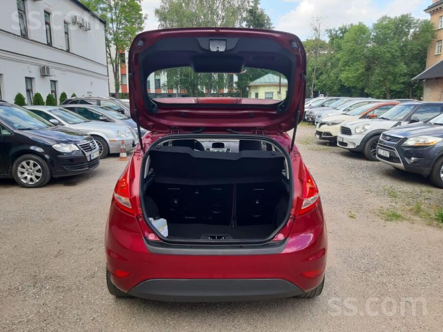 Sarkans Ford Fiesta 2009 Daugavpils, ar dzinēja tilpumu 1.20 L un nobraukumu 0 tūkst. km par 2700 €, foto 20 vietnē AUTOMOTO.COM.LV