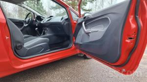 Red Ford Fiesta 2009 in Ogre, with an engine capacity of 1.30 L and mileage of 180 thousand km for 2399 €, photo 17 on AUTOMOTO.COM.LV