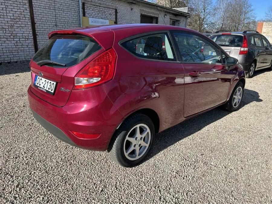 Красный Форд Фиеста 2009 в Лимбажи, объемом двигателя 1.30 л и пробегом 205 тыс. км за 2550 €, фото 5 на AUTOMOTO.COM.LV