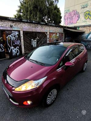 Sarkans Ford Fiesta 2009 Viļņa, ar dzinēja tilpumu 1.40 L un nobraukumu 313 tūkst. km par 1700 €, foto 9 vietnē AUTOMOTO.COM.LV