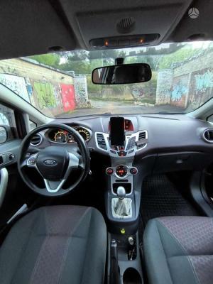 Sarkans Ford Fiesta 2009 Viļņa, ar dzinēja tilpumu 1.40 L un nobraukumu 313 tūkst. km par 1700 €, foto 10 vietnē AUTOMOTO.COM.LV