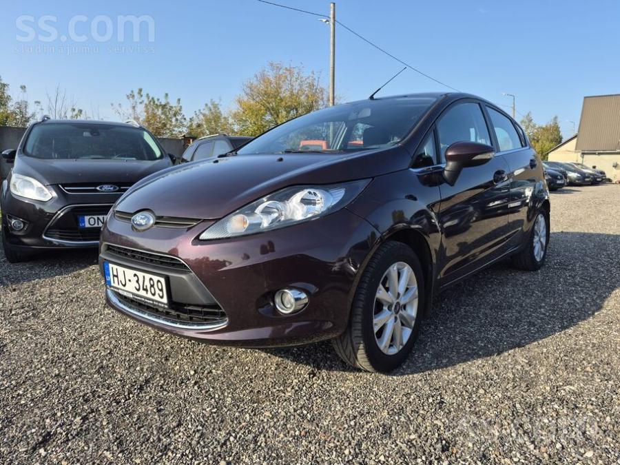 Red Ford Fiesta 2009 in Daugavpils, with an engine capacity of 1.40 L and mileage of 0 thousand km for 4300 €, photo 4 on AUTOMOTO.COM.LV