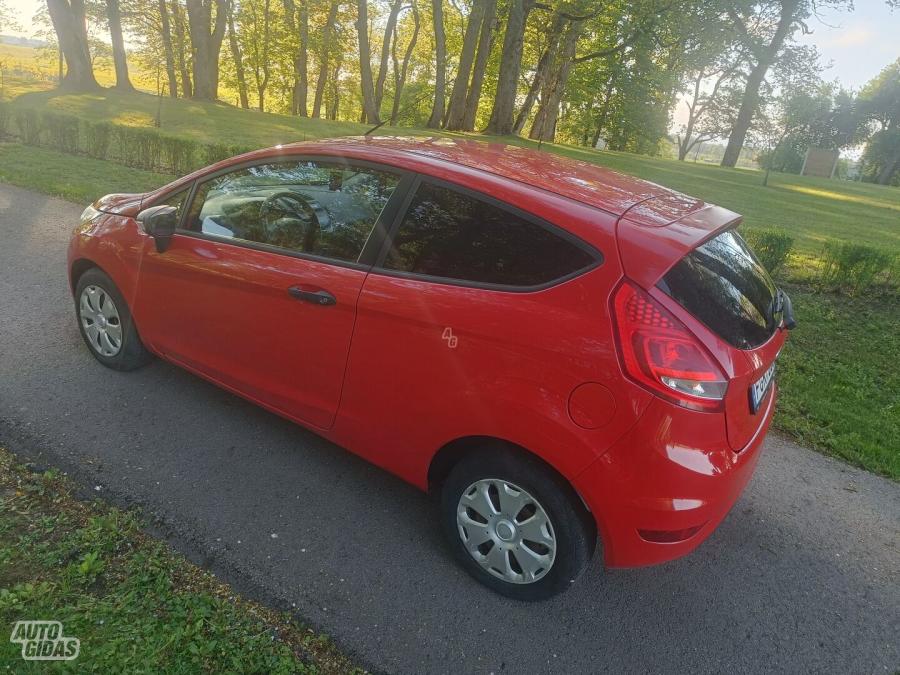 Sarkans Ford Fiesta 2011 Šilalė, ar dzinēja tilpumu 1.20 L un nobraukumu 171 tūkst. km par 1850 €, foto 4 vietnē AUTOMOTO.COM.LV