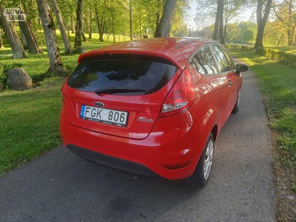 Sarkans Ford Fiesta 2011 Šilalė, ar dzinēja tilpumu 1.20 L un nobraukumu 171 tūkst. km par 1850 €, foto 4 vietnē AUTOMOTO.COM.LV