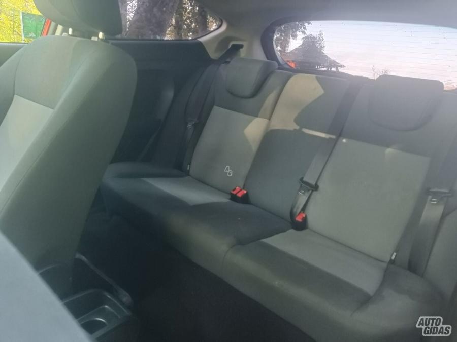 Sarkans Ford Fiesta 2011 Šilalė, ar dzinēja tilpumu 1.20 L un nobraukumu 171 tūkst. km par 1850 €, foto 10 vietnē AUTOMOTO.COM.LV