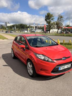 Red Ford Fiesta 2011 in Vilnius, with an engine capacity of 1.24 L and mileage of 142 thousand km for 2300 €, photo  on AUTOMOTO.COM.LV