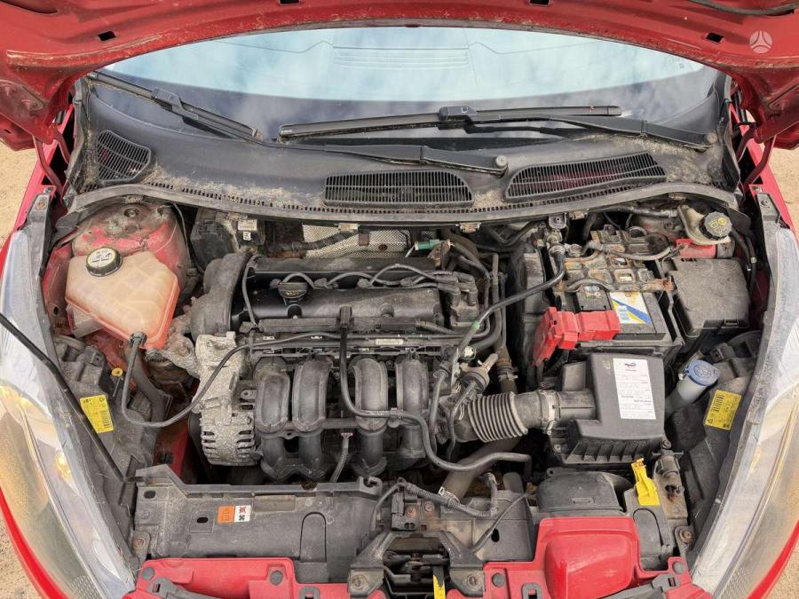 Sarkans Ford Fiesta 2011 Viļņa, ar dzinēja tilpumu 1.20 L un nobraukumu 125 tūkst. km par 550 €, foto 10 vietnē AUTOMOTO.COM.LV