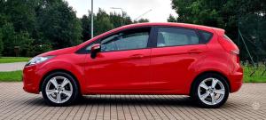 Sarkans Ford Fiesta 2011 Viļņa, ar dzinēja tilpumu 1.24 L un nobraukumu 138 tūkst. km par 1850 €, foto 7 vietnē AUTOMOTO.COM.LV