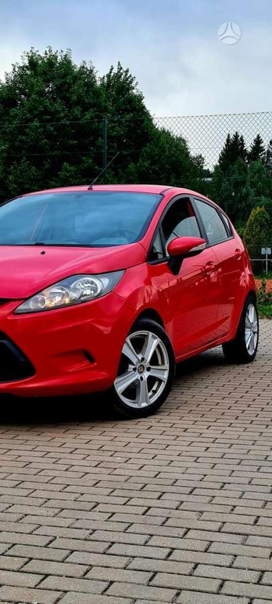 Sarkans Ford Fiesta 2011 Viļņa, ar dzinēja tilpumu 1.24 L un nobraukumu 138 tūkst. km par 1850 €, foto 10 vietnē AUTOMOTO.COM.LV