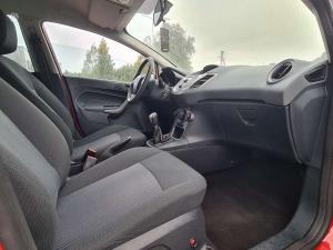 Sarkans Ford Fiesta 2011 Viļņa, ar dzinēja tilpumu 1.24 L un nobraukumu 138 tūkst. km par 1850 €, foto 33 vietnē AUTOMOTO.COM.LV