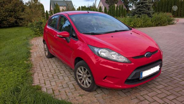 Red Ford Fiesta 2011 in Kaunas, with an engine capacity of 1.40 L and mileage of 298 thousand km for 2200 €, photo 3 on AUTOMOTO.COM.LV