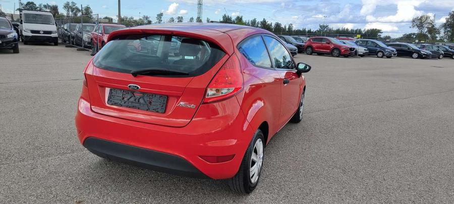 Sarkans Ford Fiesta 2011 Marijampole, ar dzinēja tilpumu 1.24 L un nobraukumu 126 tūkst. km par 2200 €, foto 7 vietnē AUTOMOTO.COM.LV