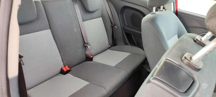 Sarkans Ford Fiesta 2011 Marijampole, ar dzinēja tilpumu 1.24 L un nobraukumu 126 tūkst. km par 2200 €, foto 14 vietnē AUTOMOTO.COM.LV