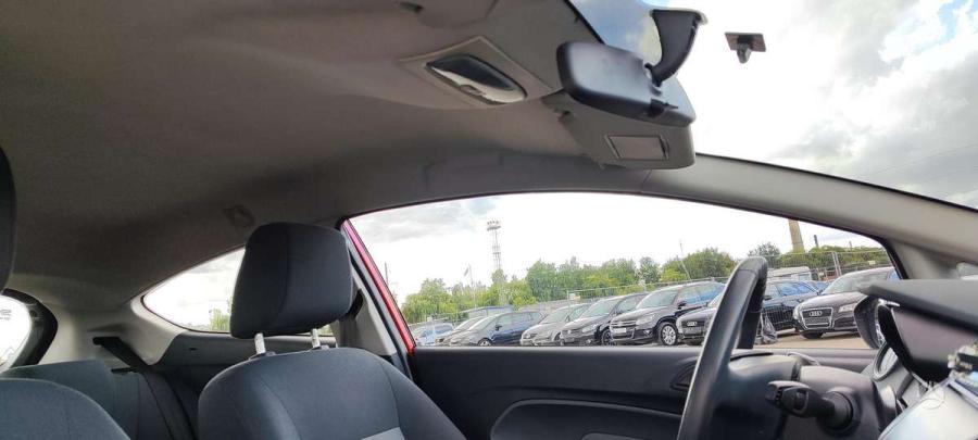 Sarkans Ford Fiesta 2011 Marijampole, ar dzinēja tilpumu 1.24 L un nobraukumu 126 tūkst. km par 2200 €, foto 15 vietnē AUTOMOTO.COM.LV