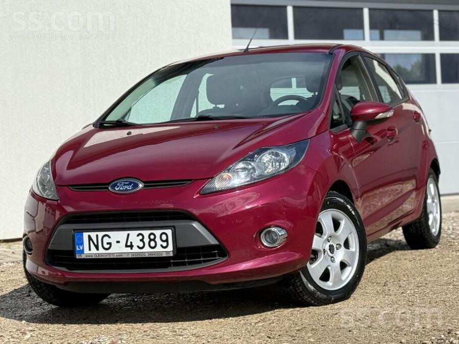 Sarkans Ford Fiesta 2012 Tukums, ar dzinēja tilpumu 1.40 L un nobraukumu 240 tūkst. km par 2500 €, foto 3 vietnē AUTOMOTO.COM.LV