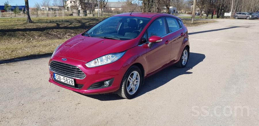 Sarkans Ford Fiesta 2013 Talsi, ar dzinēja tilpumu 1.00 L un nobraukumu 74 tūkst. km par 6500 €, foto 1 vietnē AUTOMOTO.COM.LV