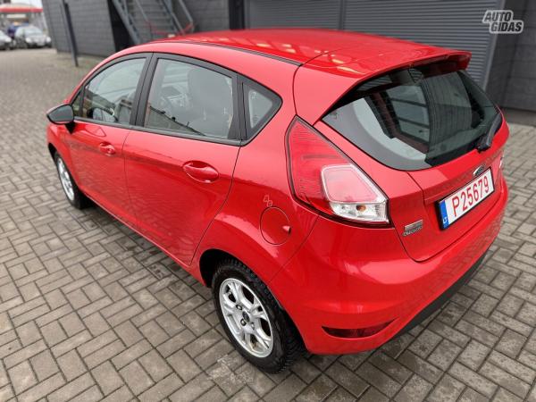 Sarkans Ford Fiesta 2013 Kauņa, ar dzinēja tilpumu 1.00 L un nobraukumu 130 tūkst. km par 3500 €, foto 7 vietnē AUTOMOTO.COM.LV