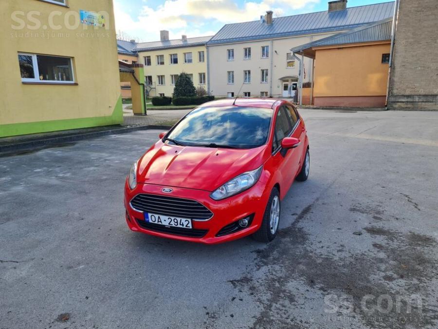 Red Ford Fiesta 2013 in Jelgava, with an engine capacity of 1.00 L and mileage of 120 thousand km for 3800 €, photo 1 on AUTOMOTO.COM.LV