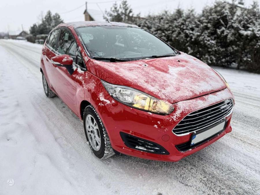 Red Ford Fiesta 2013 in Kaunas, with an engine capacity of 1.00 L and mileage of 130 thousand km for 3450 €, photo 2 on AUTOMOTO.COM.LV