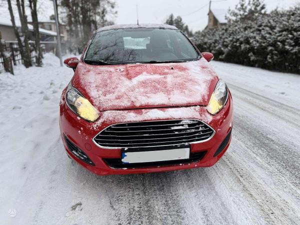 Sarkans Ford Fiesta 2013 Kauņa, ar dzinēja tilpumu 1.00 L un nobraukumu 130 tūkst. km par 3450 €, foto 3 vietnē AUTOMOTO.COM.LV