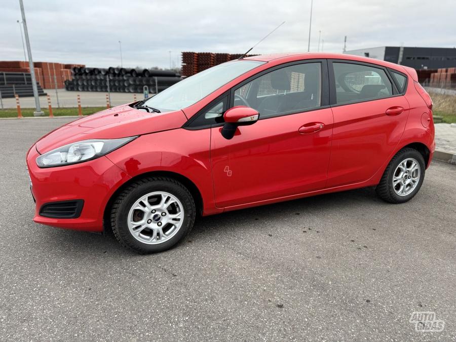 Red Ford Fiesta 2013 in Kaunas, with an engine capacity of 1.00 L and mileage of 140 thousand km for 3400 €, photo 5 on AUTOMOTO.COM.LV
