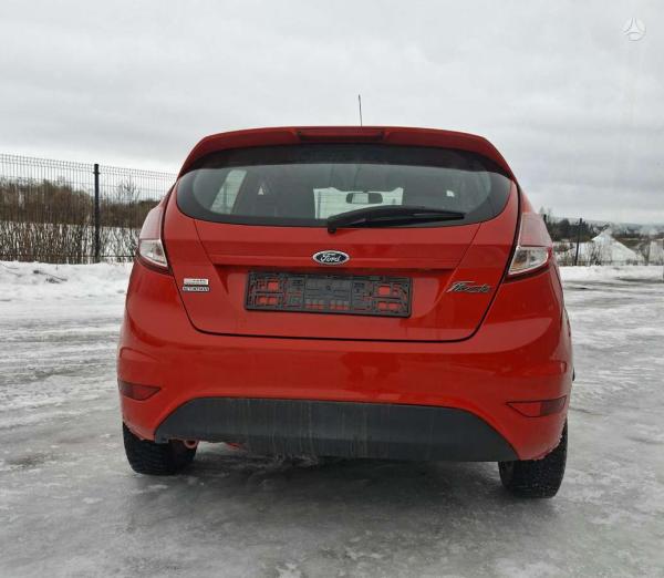 Sarkans Ford Fiesta 2013 Kauņa, ar dzinēja tilpumu 1.00 L un nobraukumu 140 tūkst. km par 3450 €, foto 4 vietnē AUTOMOTO.COM.LV