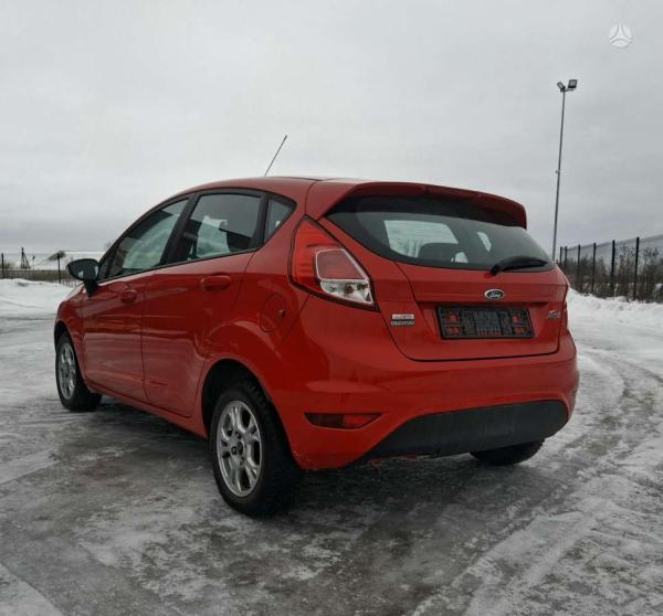 Sarkans Ford Fiesta 2013 Kauņa, ar dzinēja tilpumu 1.00 L un nobraukumu 140 tūkst. km par 3450 €, foto 7 vietnē AUTOMOTO.COM.LV