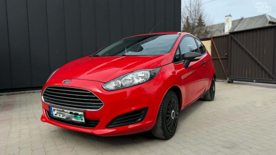 Red Ford Fiesta 2013 in Vilnius, with an engine capacity of 1.20 L and mileage of 130 thousand km for 2450 €, photo 1 on AUTOMOTO.COM.LV