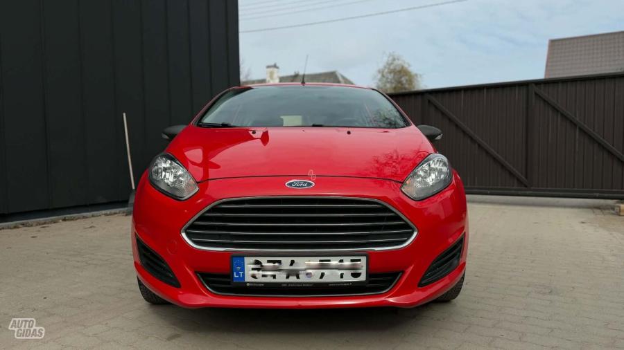 Red Ford Fiesta 2013 in Vilnius, with an engine capacity of 1.20 L and mileage of 130 thousand km for 2450 €, photo 4 on AUTOMOTO.COM.LV