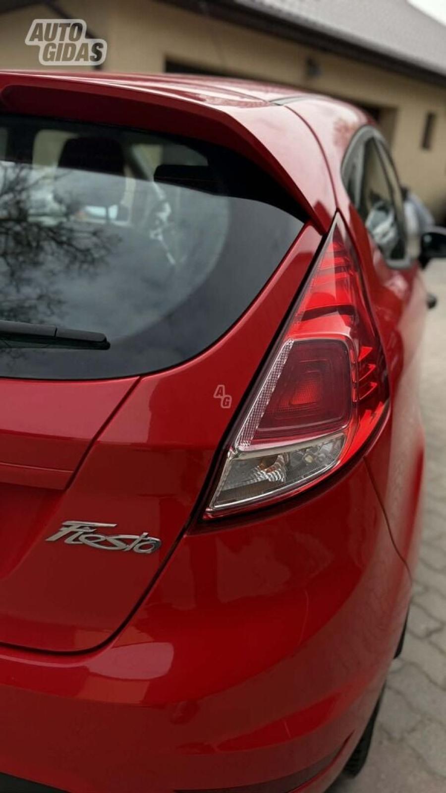 Red Ford Fiesta 2013 in Vilnius, with an engine capacity of 1.20 L and mileage of 130 thousand km for 2450 €, photo 9 on AUTOMOTO.COM.LV