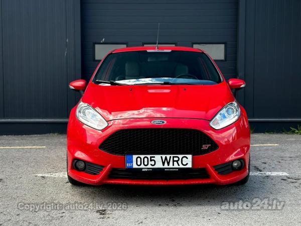 Red Ford Fiesta 2013 in Tallinn, with an engine capacity of 1.60 L and mileage of 258 thousand km for 6200 €, photo 1 on AUTOMOTO.COM.LV
